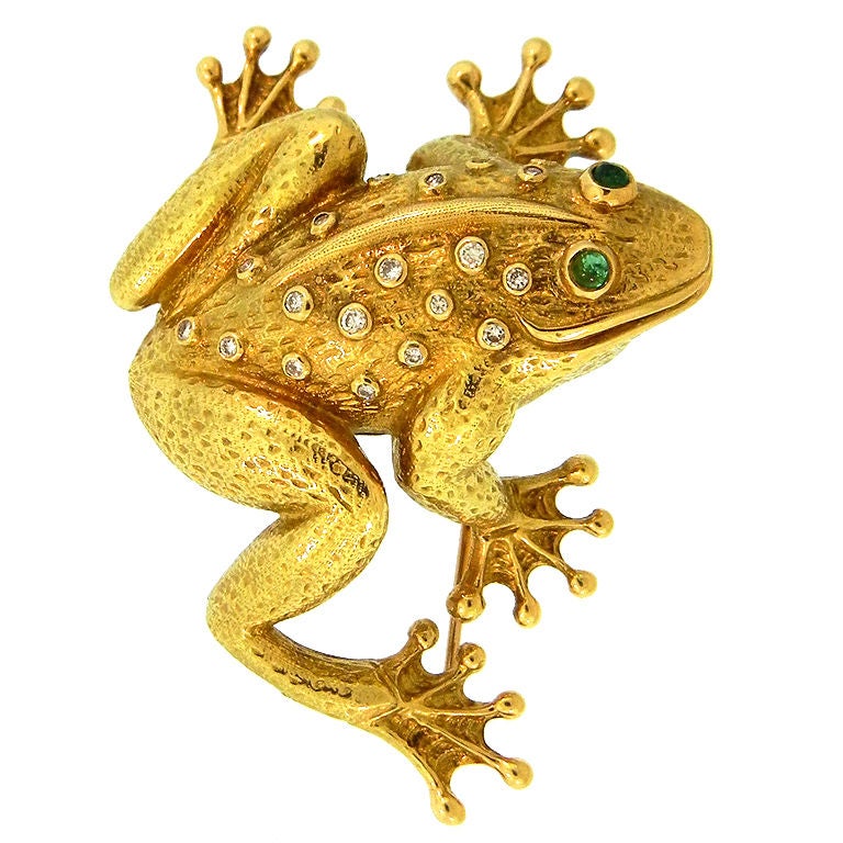 Gold, Diamond and Emerald Frog Pin For Sale at 1stDibs
