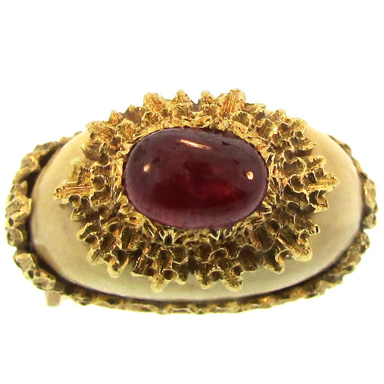 Buccellati Ruby and Ivory Ring For Sale at 1stDibs