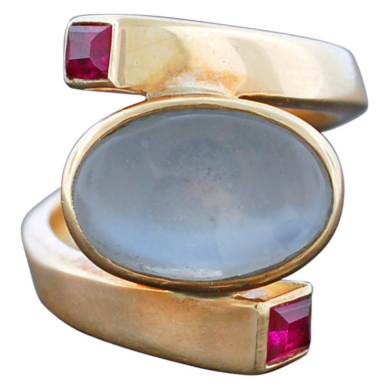 ANTONIO PINEDA Moonstone and Ruby Gold Ring at 1stDibs