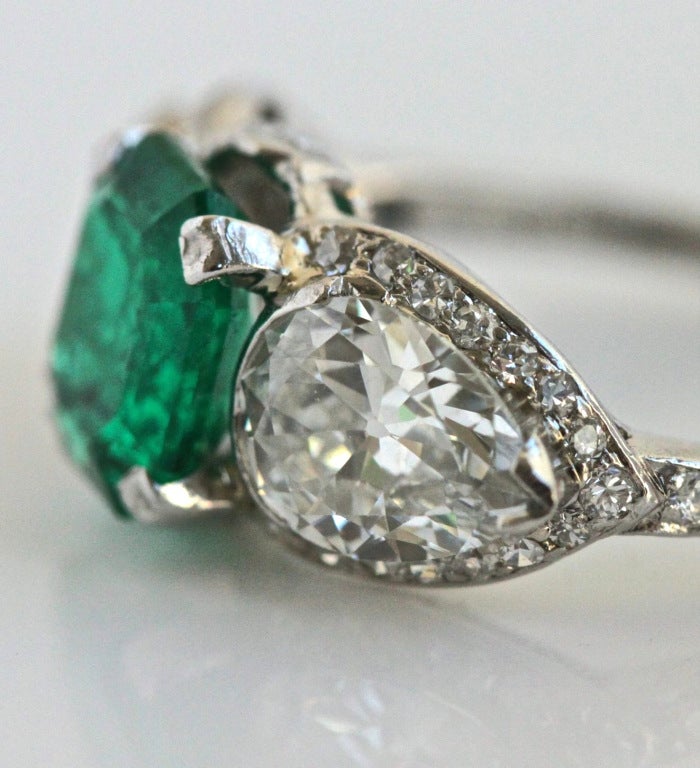 ELLIS BROTHERS Emerald Diamond Platinum Ring For Sale at 1stDibs