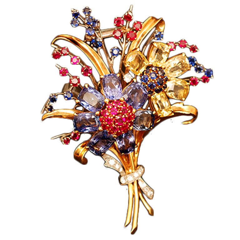 An Exquisite Van Cleef and Arpels Flower Brooch at 1stDibs