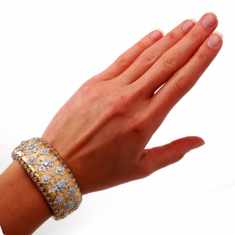 Diamond Gold Snowflake Bangle Bracelet at 1stDibs