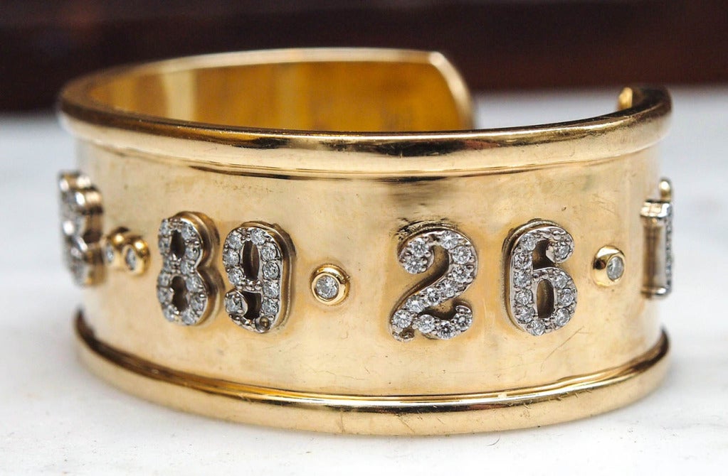 Memoire Collection Cuff Bracelet For Sale at 1stDibs