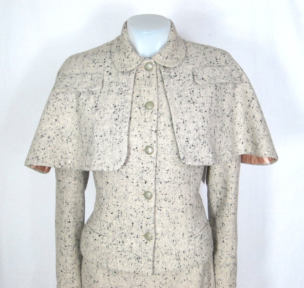 VINTAGE 1950s Tweed Capelet Skirt Suit For Sale at 1stDibs