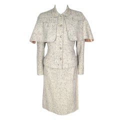 VINTAGE 1950s Tweed Capelet Skirt Suit For Sale at 1stDibs