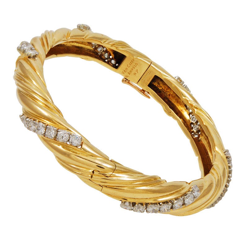 VAN CLEEF and ARPELS Diamond Bangle Bracelet at 1stDibs
