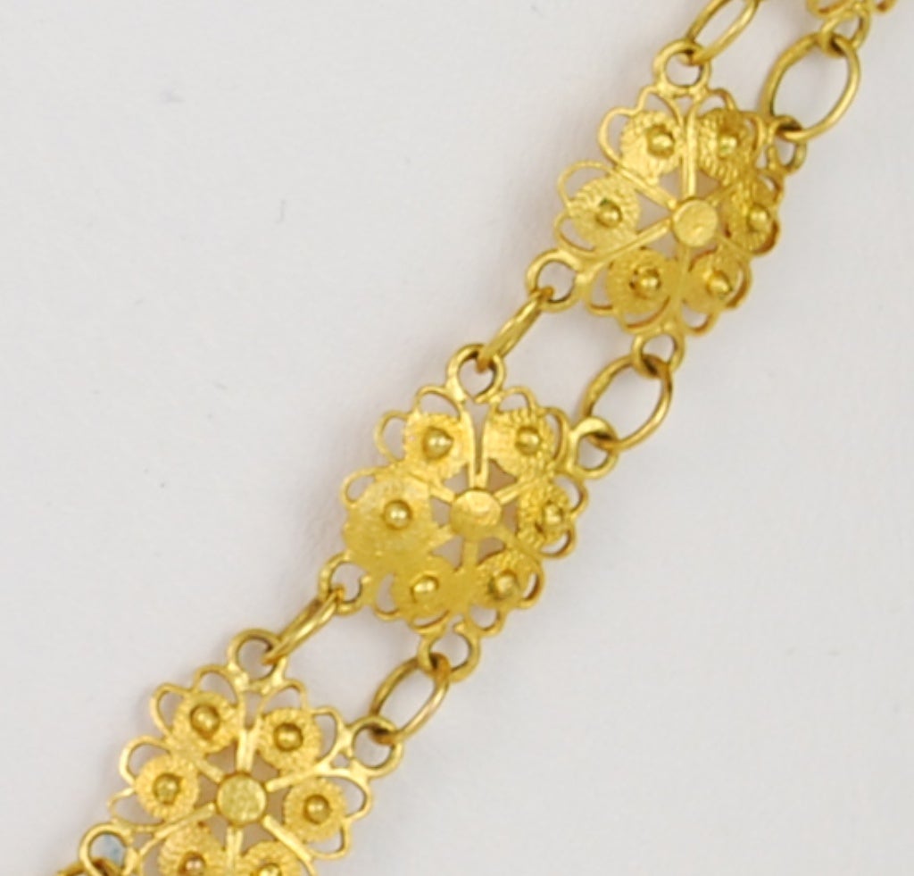 Delicate Mexican Filigree Gold Necklace 19thC For Sale at 1stDibs