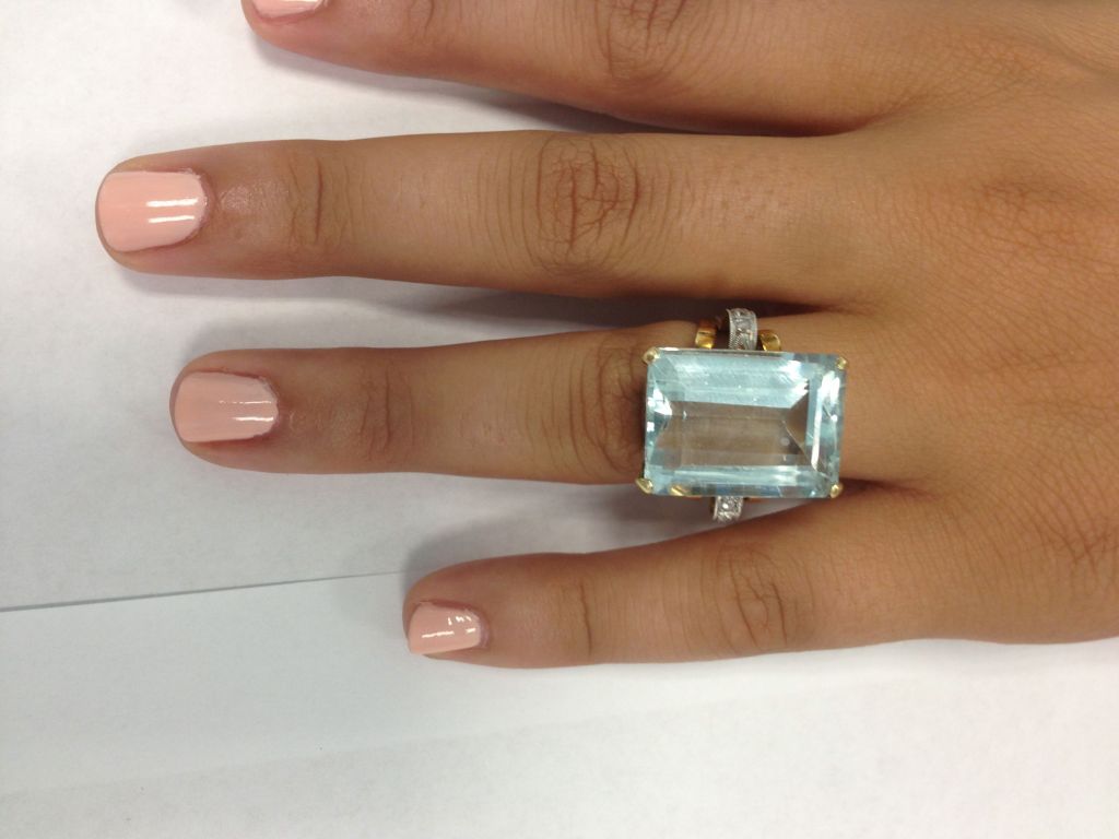 22 ct. Aquamarine Ring at 1stDibs