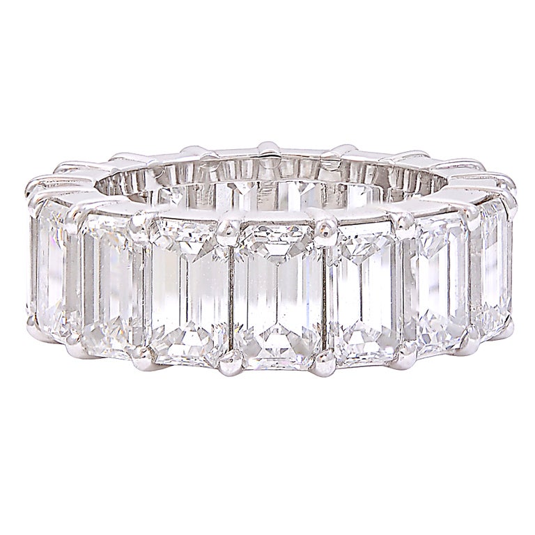 Emerald Cut Diamond Eternity Band For Sale at 1stDibs
