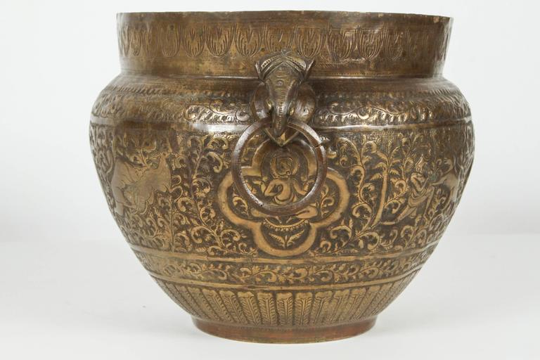 Anglo-Indian Mughal Bronze Cache Pot at 1stDibs | bronze pots india ...