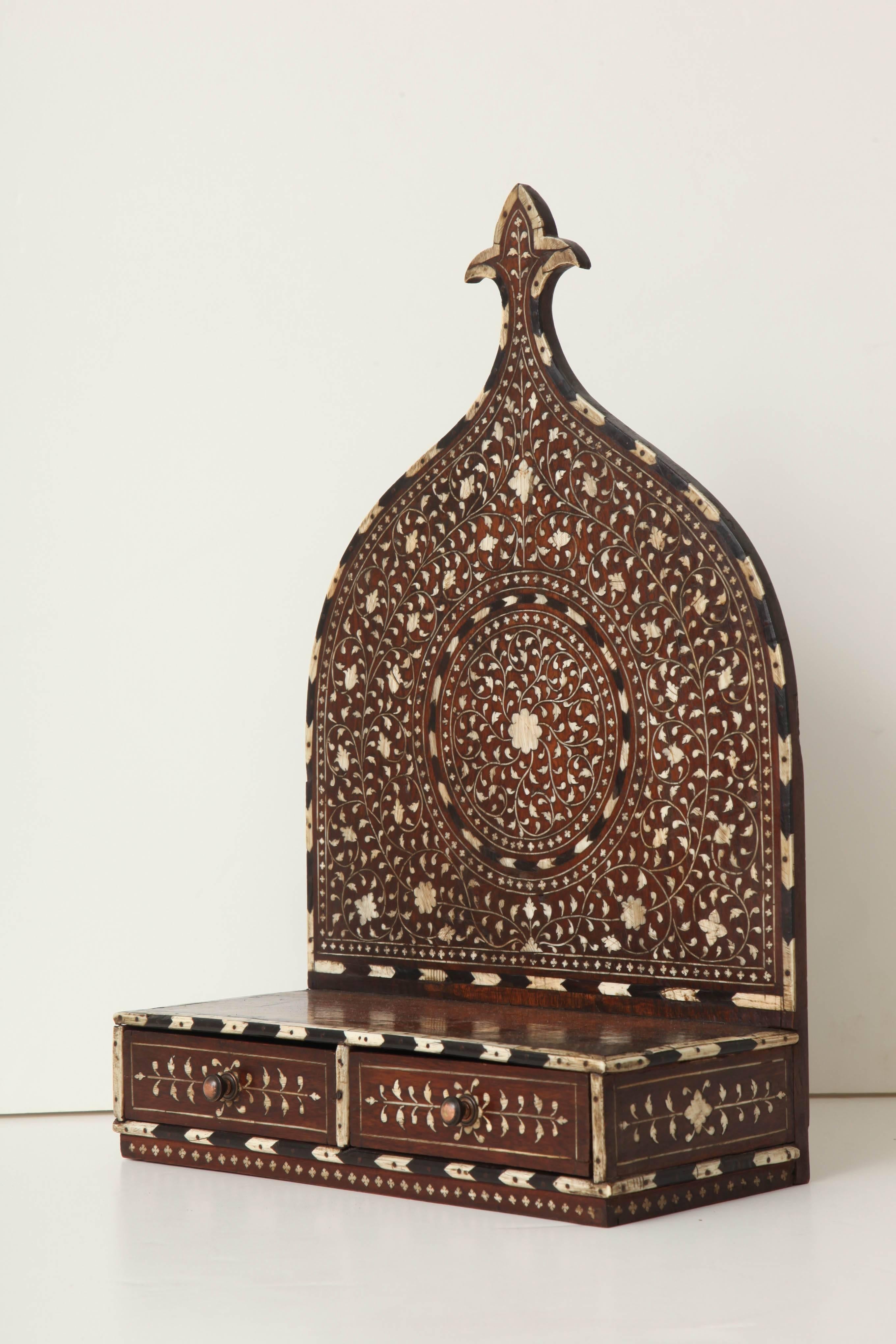 Mid-19th Century Anglo-Indian Turban Stand For Sale at 1stDibs