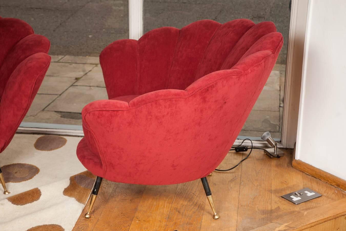Italian 1950s 'Shell' Sofa Set at 1stDibs | shell sofa, shell couch