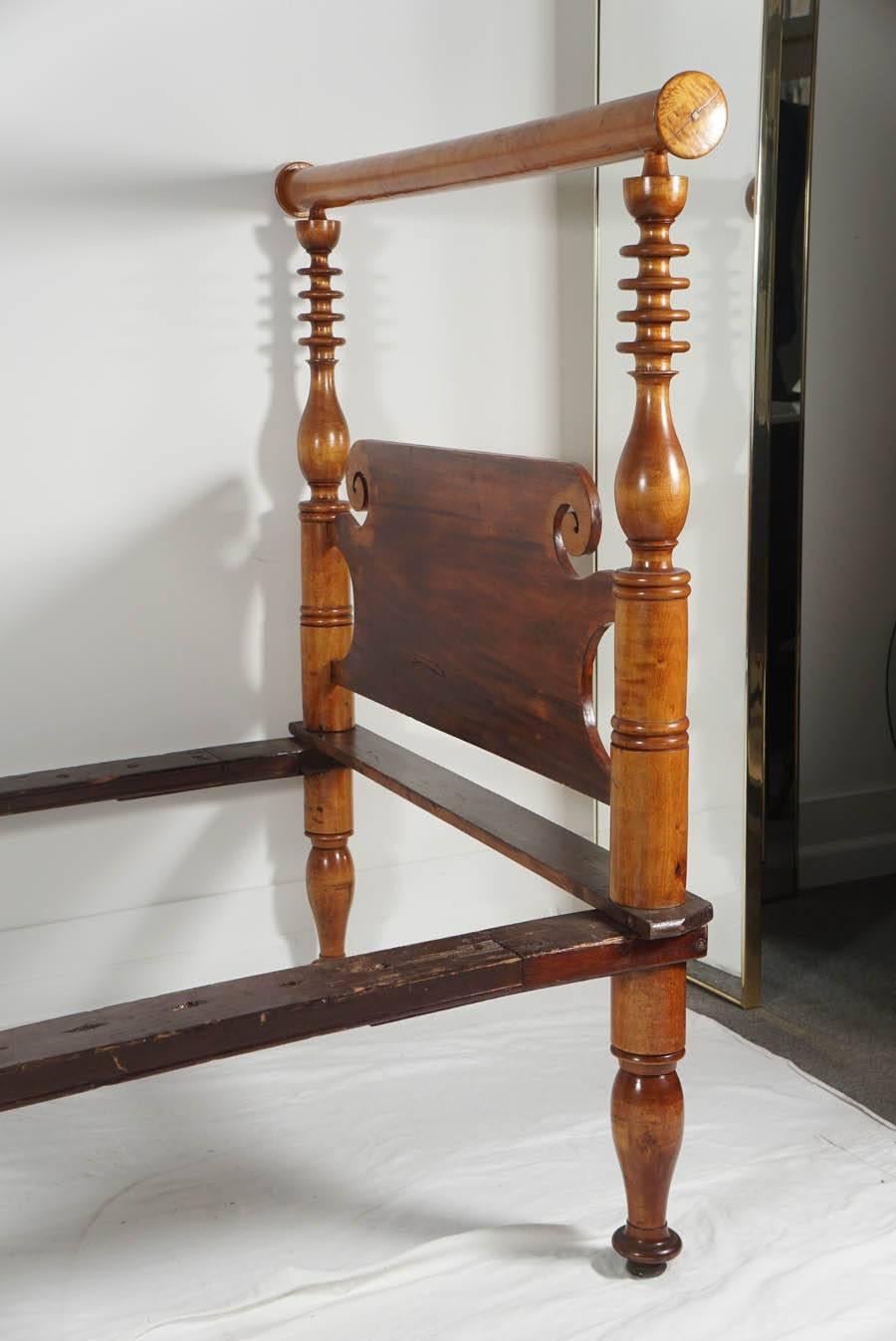 Early American Single Rope Bed or Daybed at 1stDibs | rope daybed ...