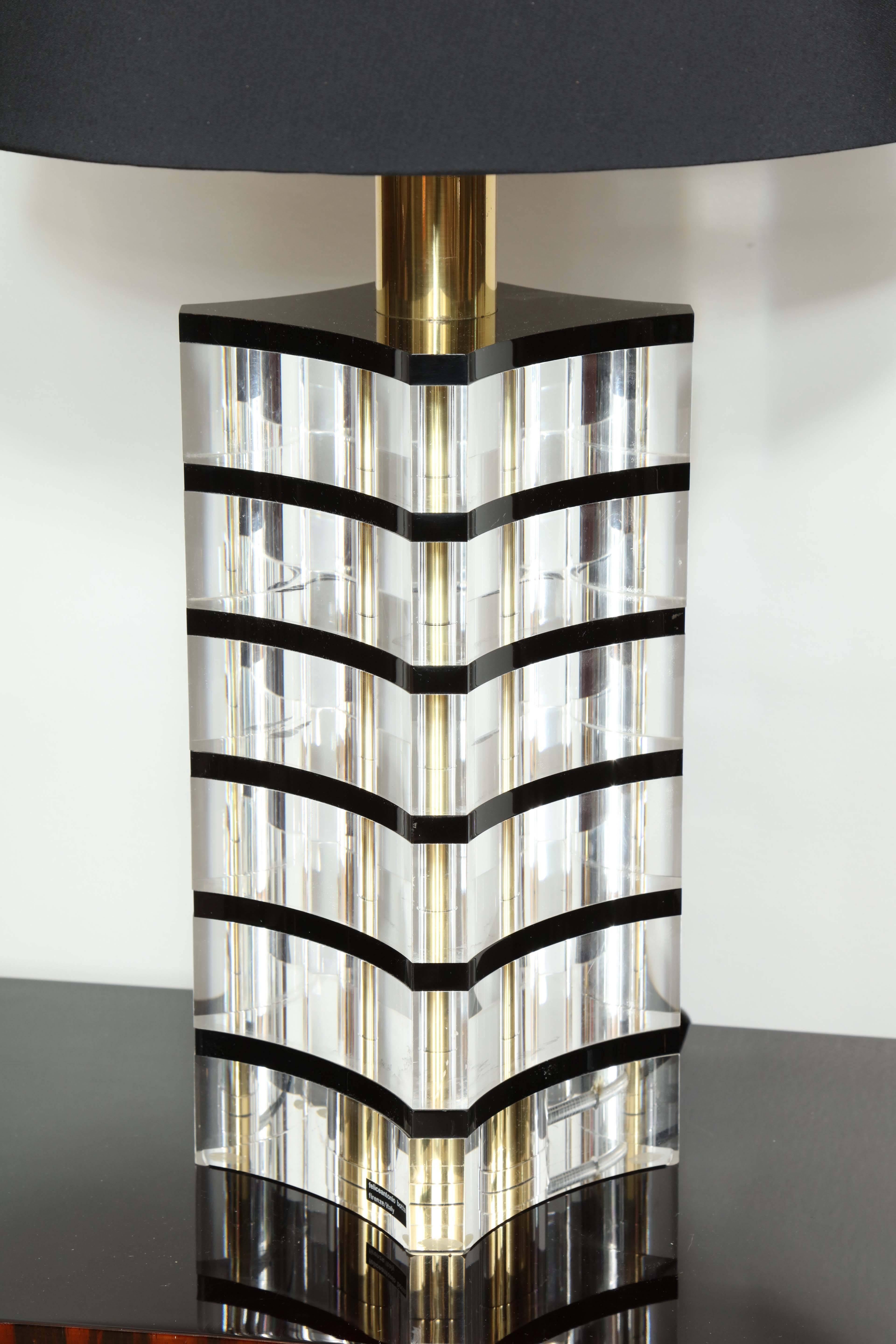 Elegant Mid-Century Italian Table Lamp at 1stDibs