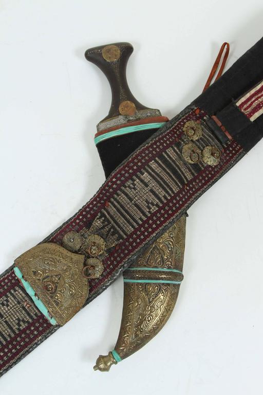 Middle Eastern Yemeni Jambiya Dagger with Belt For Sale at 1stdibs