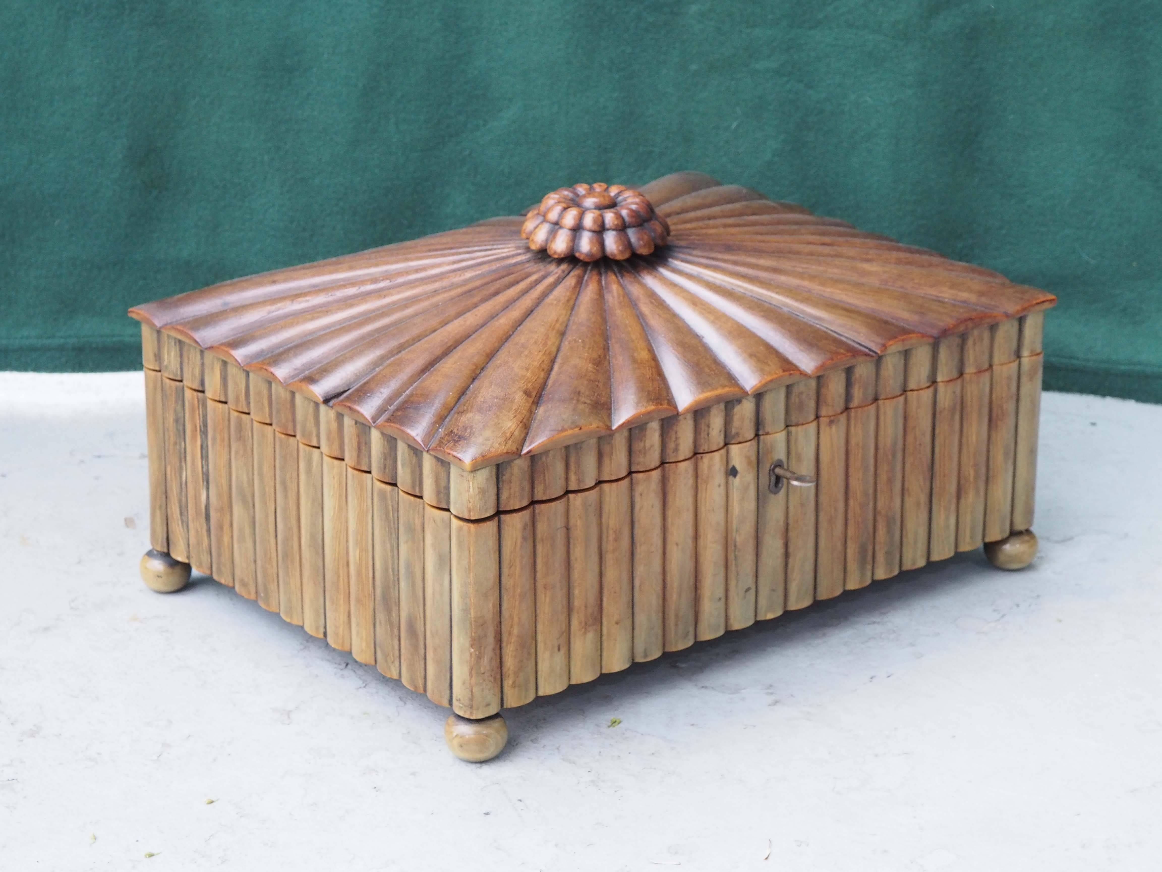 19th Century Indian Buffalo Horn Sewing Box For Sale at 1stDibs