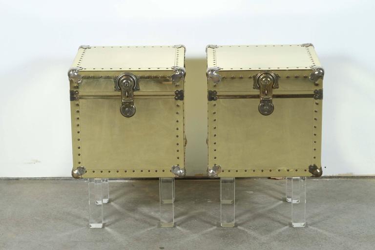 Chic Pair of Small Brass Trunk End Tables at 1stDibs