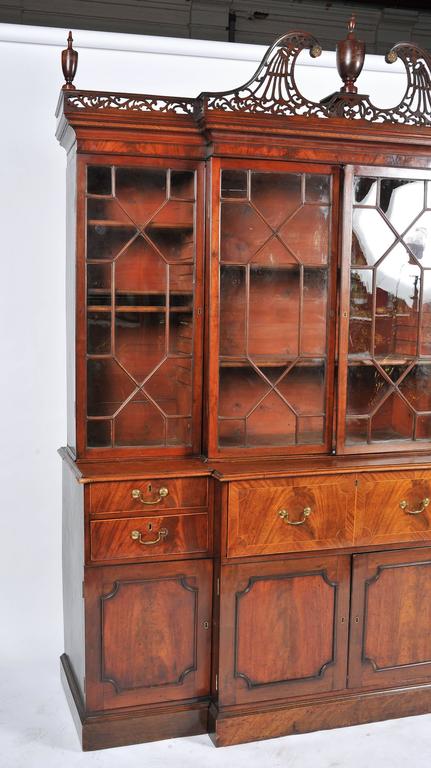Chippendale Period Break Front Bookcase at 1stDibs | chippendale bookcase