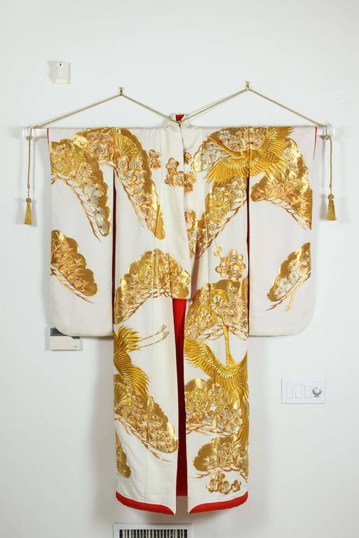 Vintage Collectable Japanese White and Gold Silk Ceremonial Kimono at ...