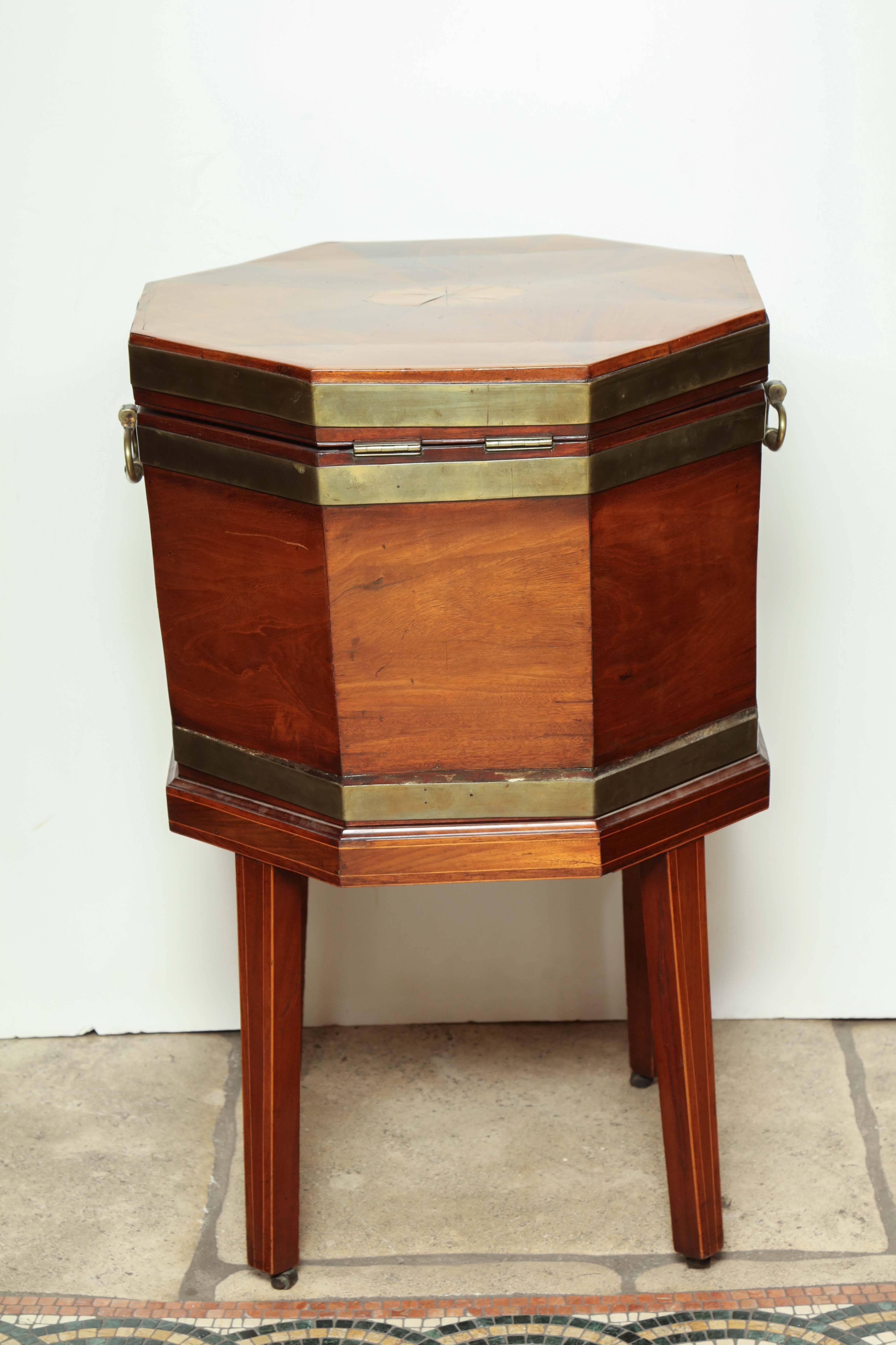 George III Mahogany Cellarette at 1stDibs | wine cellarette, cellerette ...