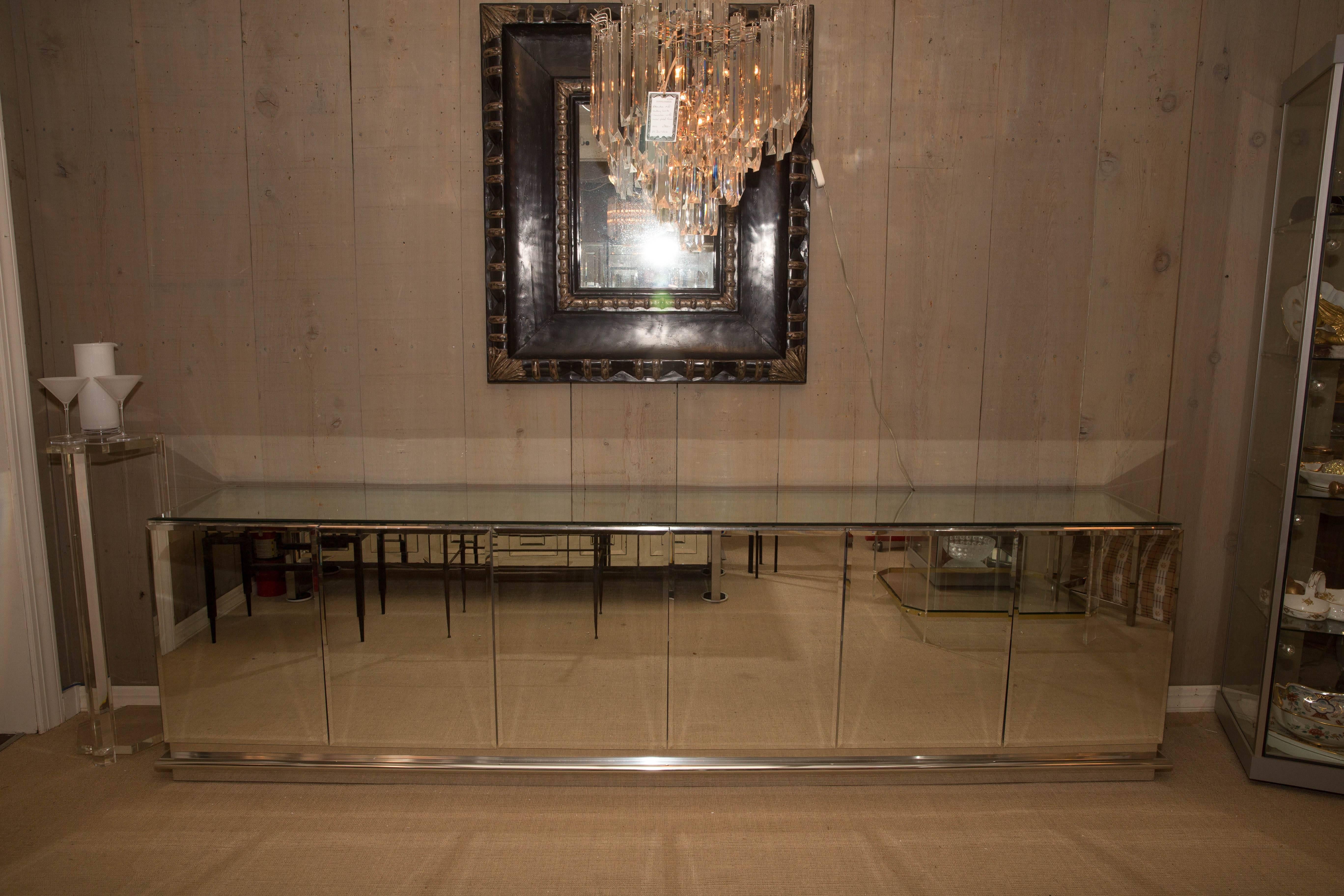Fabulous Mid-Century Mirrored Six-Door Buffet For Sale at 1stDibs