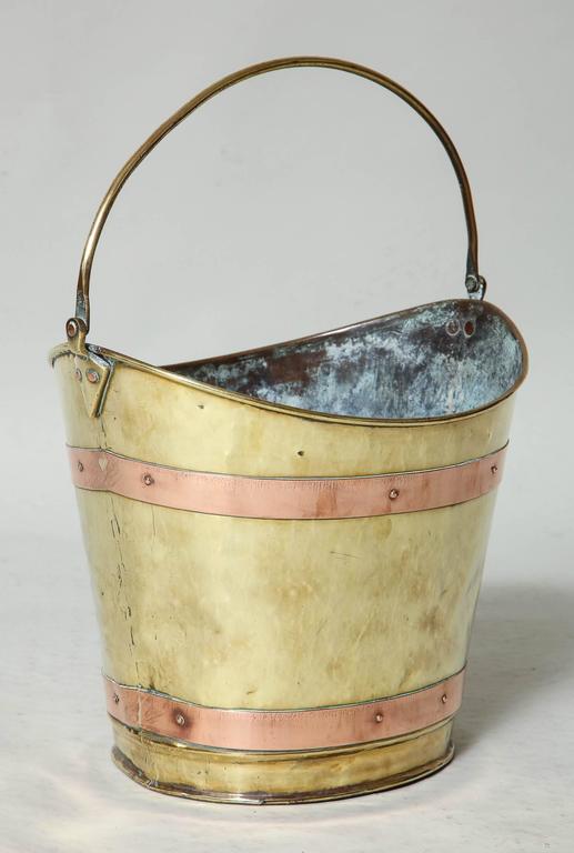 19th Century Boat Shaped Bucket For Sale at 1stDibs