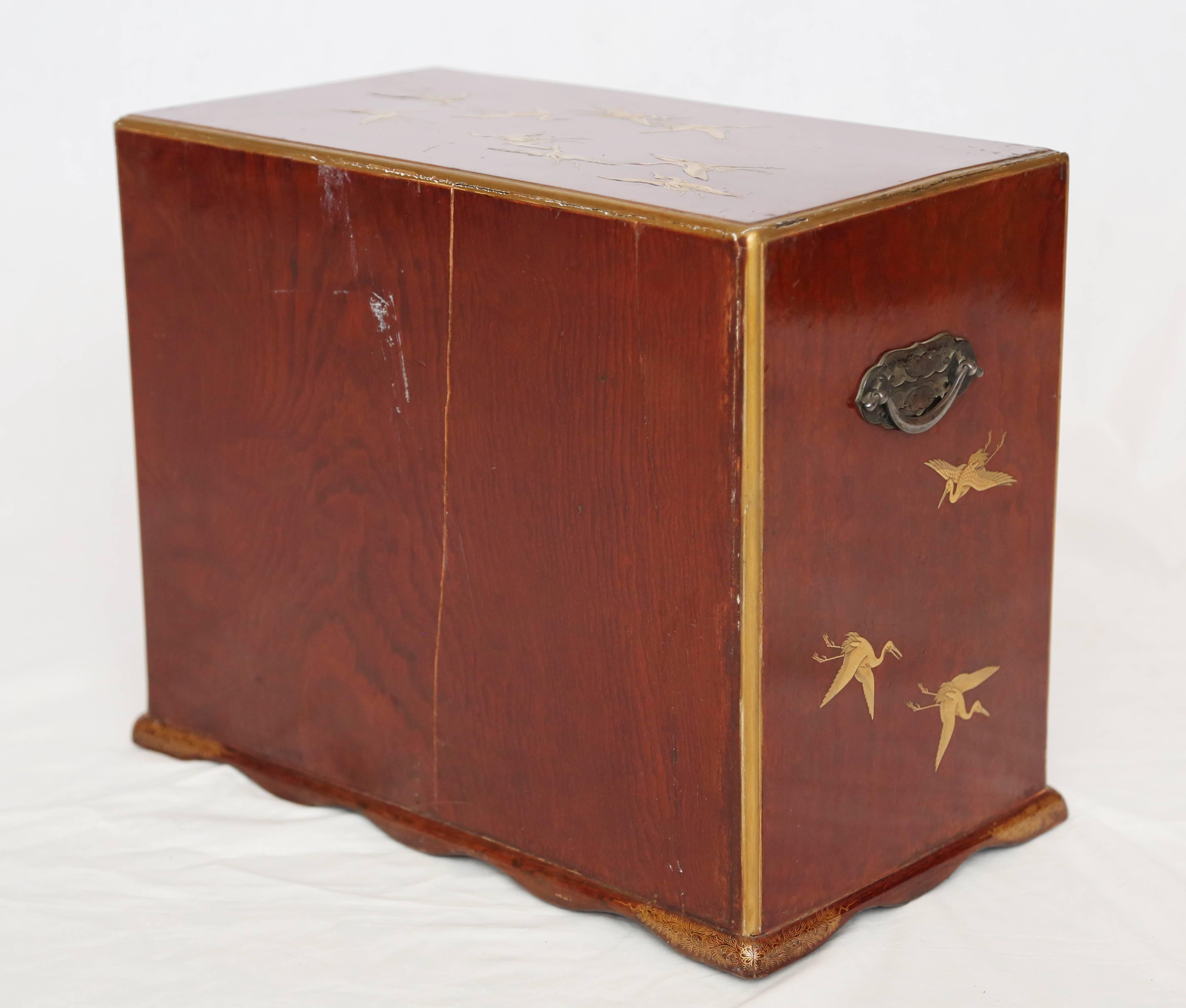 Beautiful Japanese Keyaky Elm Kodansu Jewelry Gilt Box at 1stDibs | giltbox
