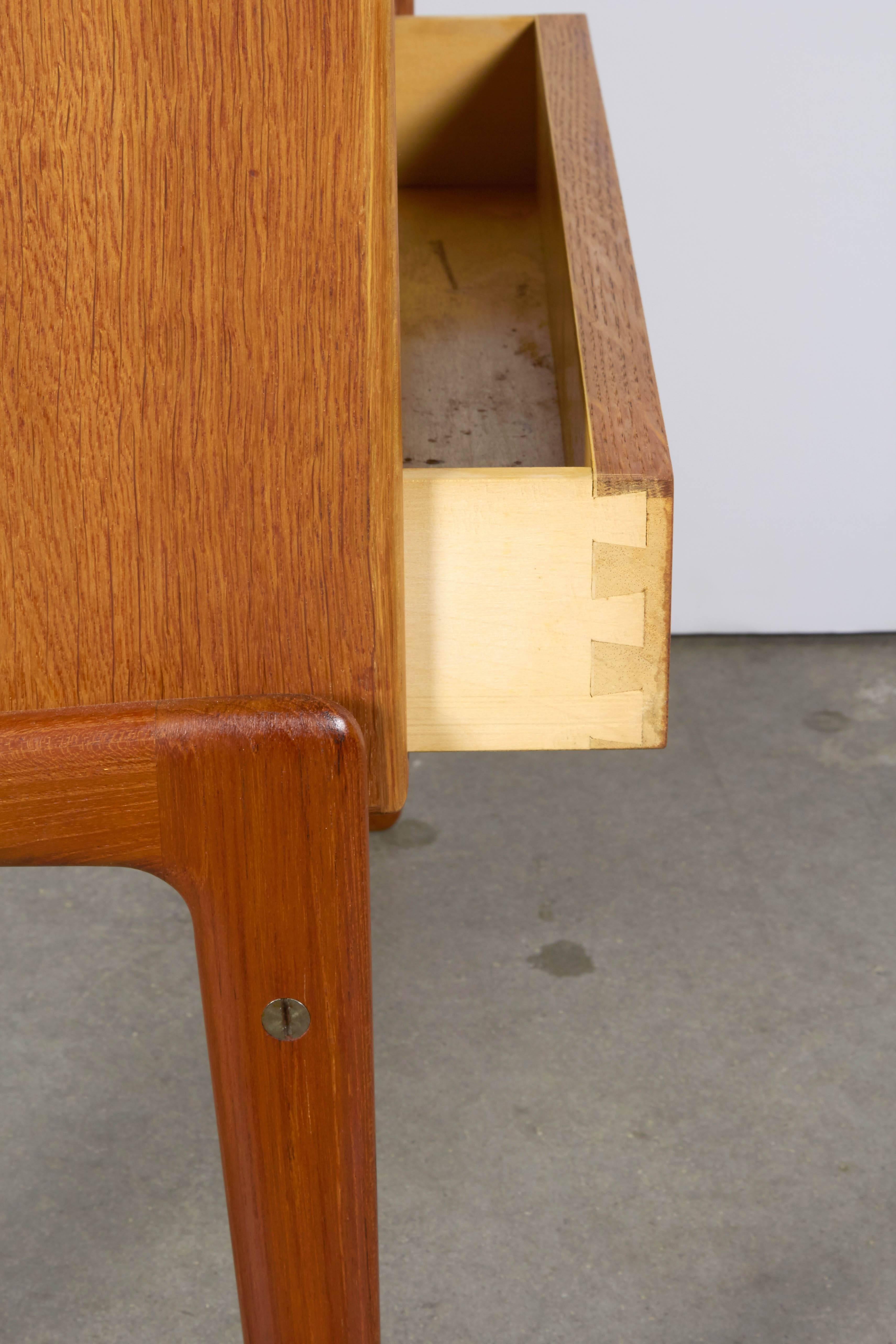 Arne Vodder Nightstand at 1stDibs