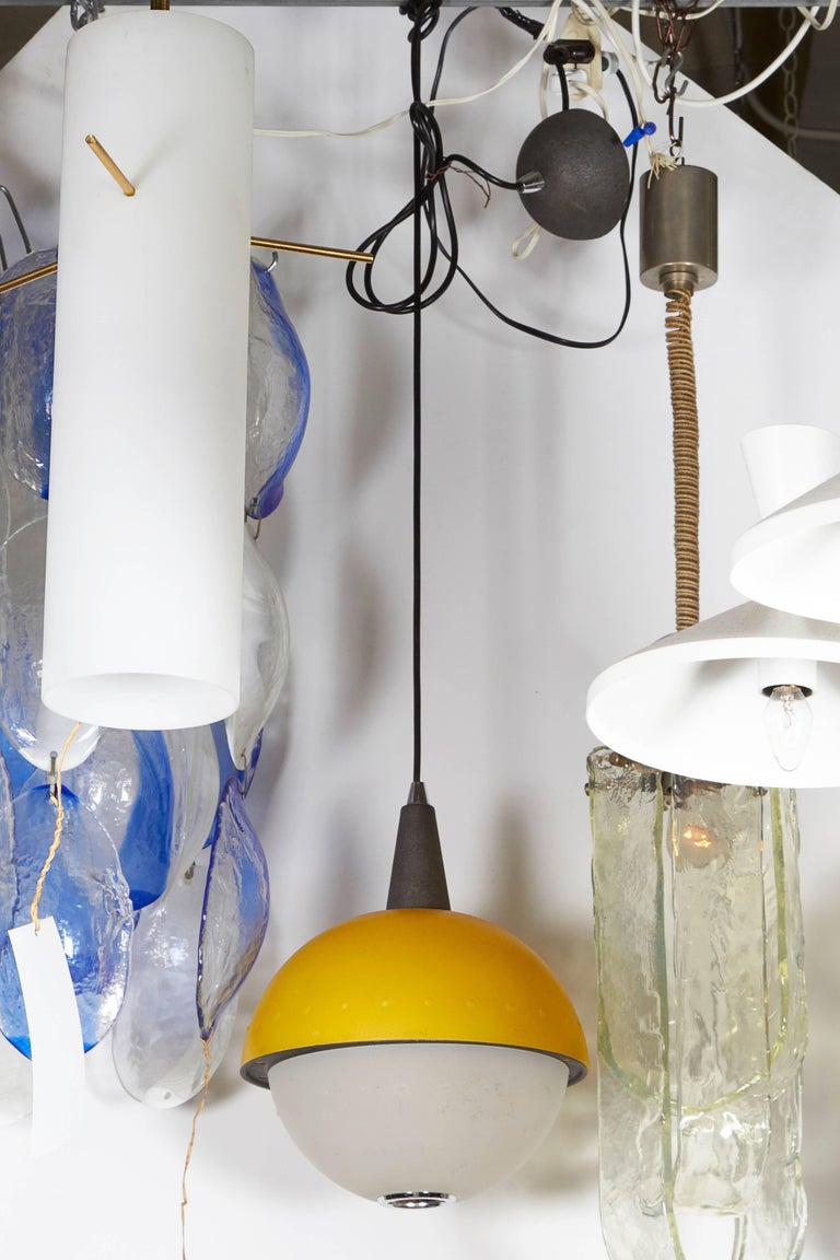 Italian 1980s Memphis Style Pendant Light at 1stDibs