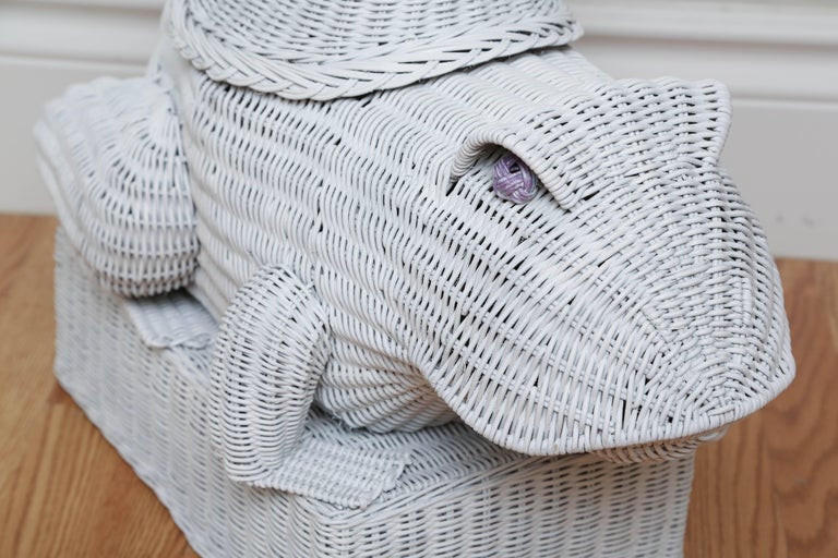 Vintage Wicker Frog Side Tray Table at 1stDibs