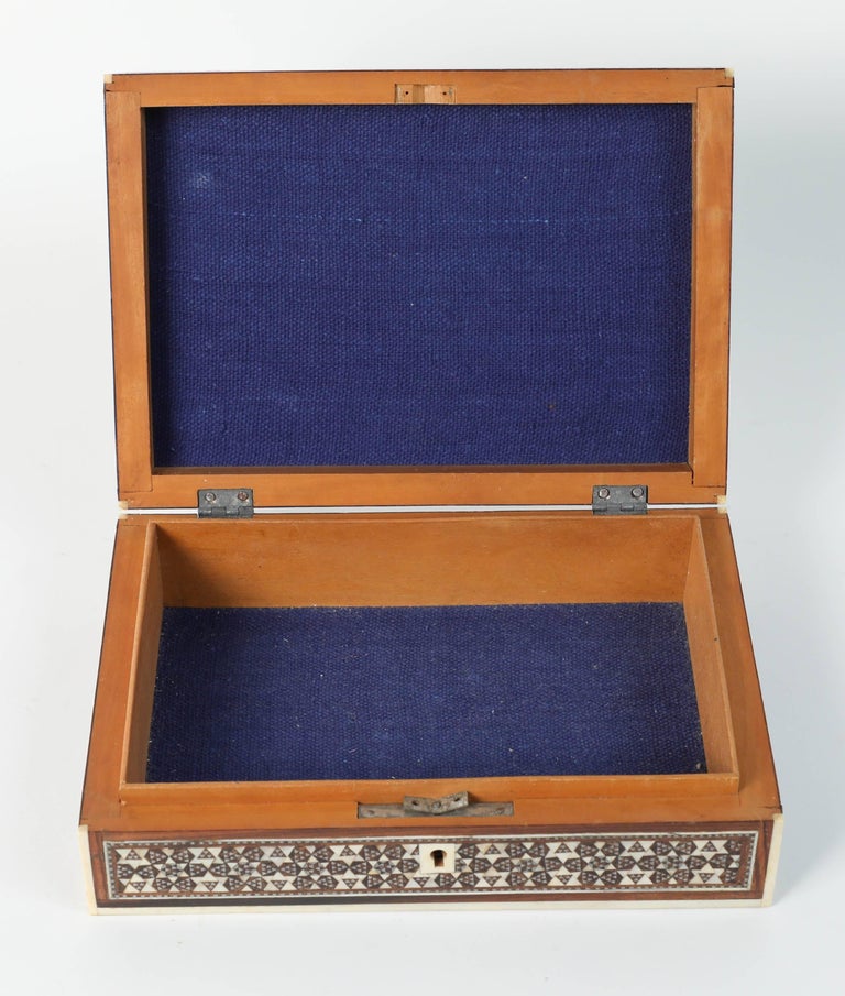 Fine Antique Syrian Mother-of-Pearl Inlay Box at 1stDibs