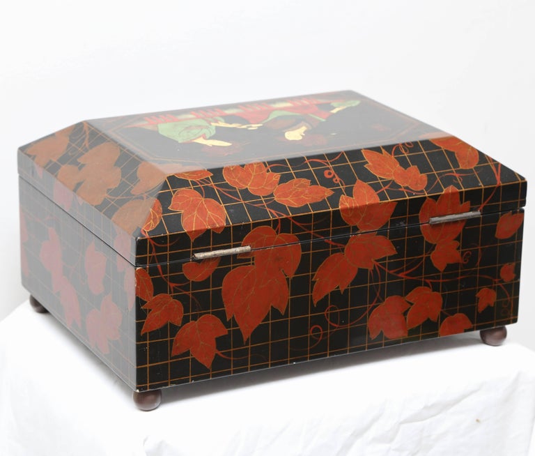 Vintage Japanese Motif Lacquered Box at 1stDibs