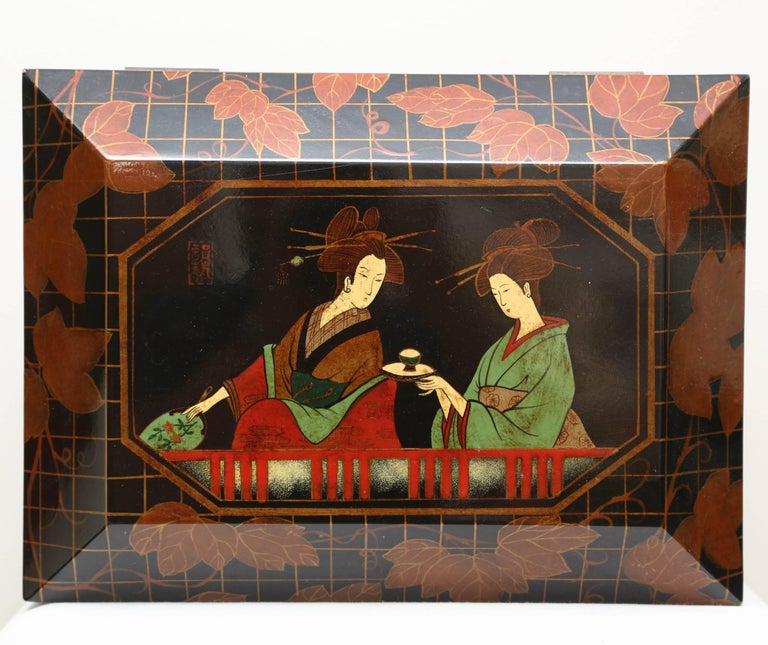Vintage Japanese Motif Lacquered Box at 1stDibs