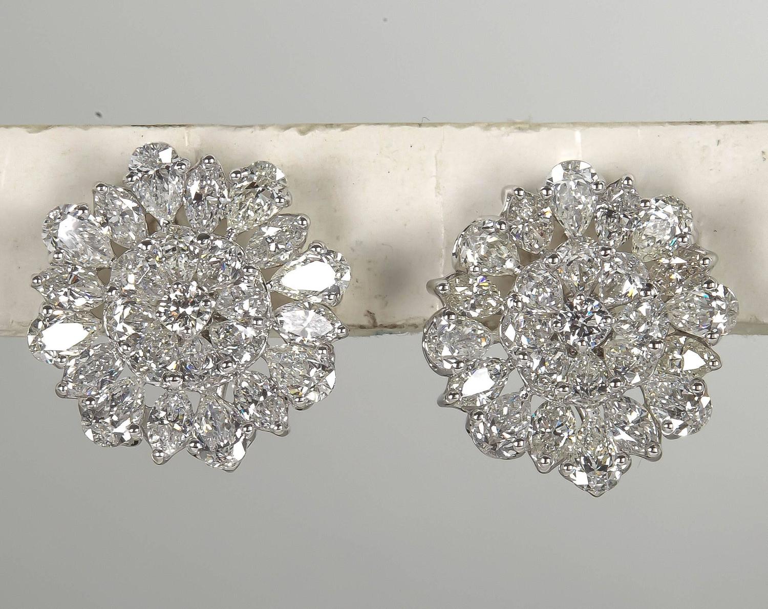 Important Diamond Platinum Button Earrings For Sale at 1stdibs