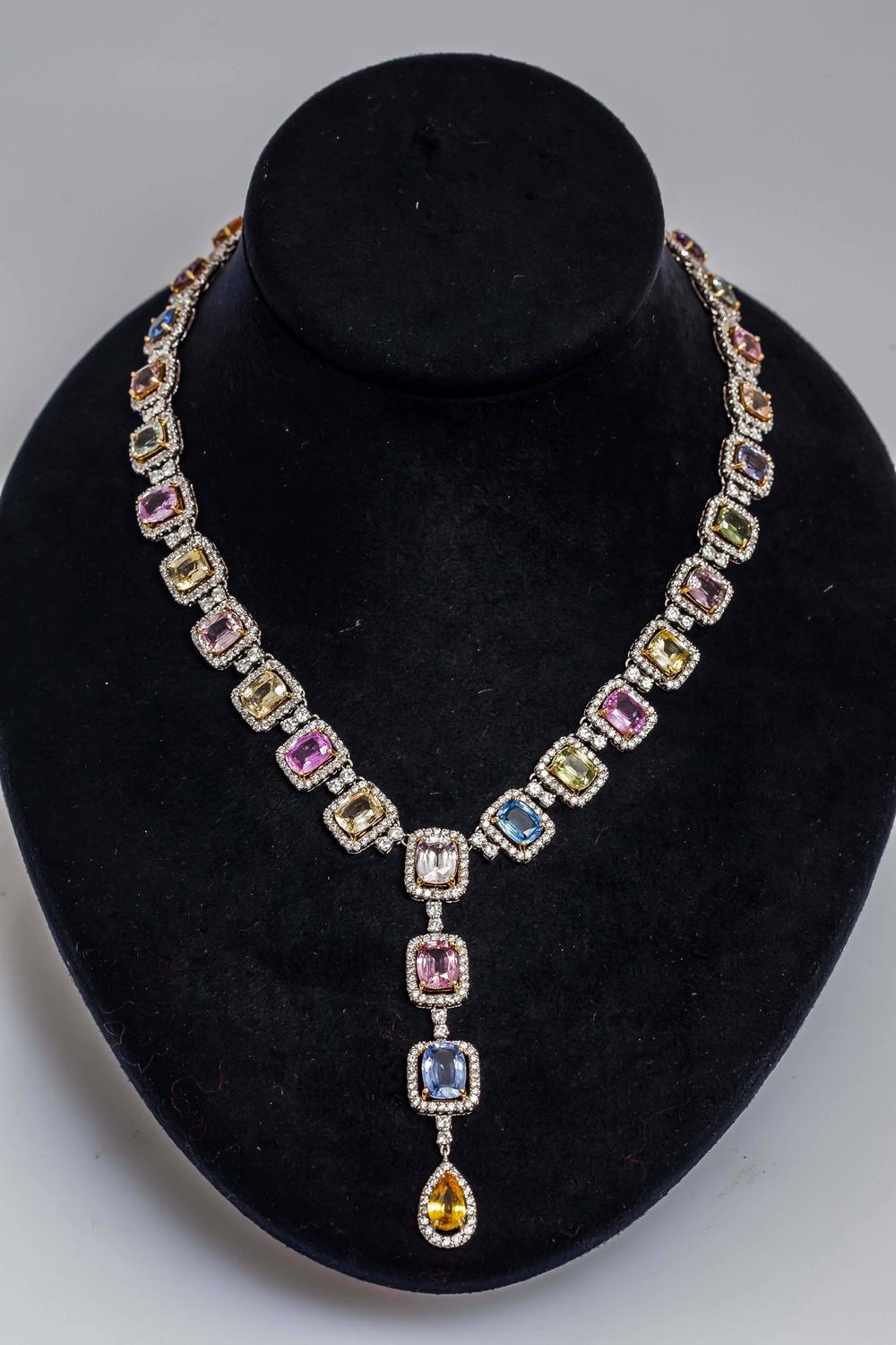 Beautiful Multi-color Sapphire and Diamonds Necklace For Sale at 1stdibs
