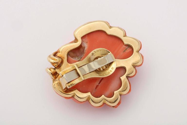 1970s Wander France Fluted Coral And Textured Gold Shell Design ...