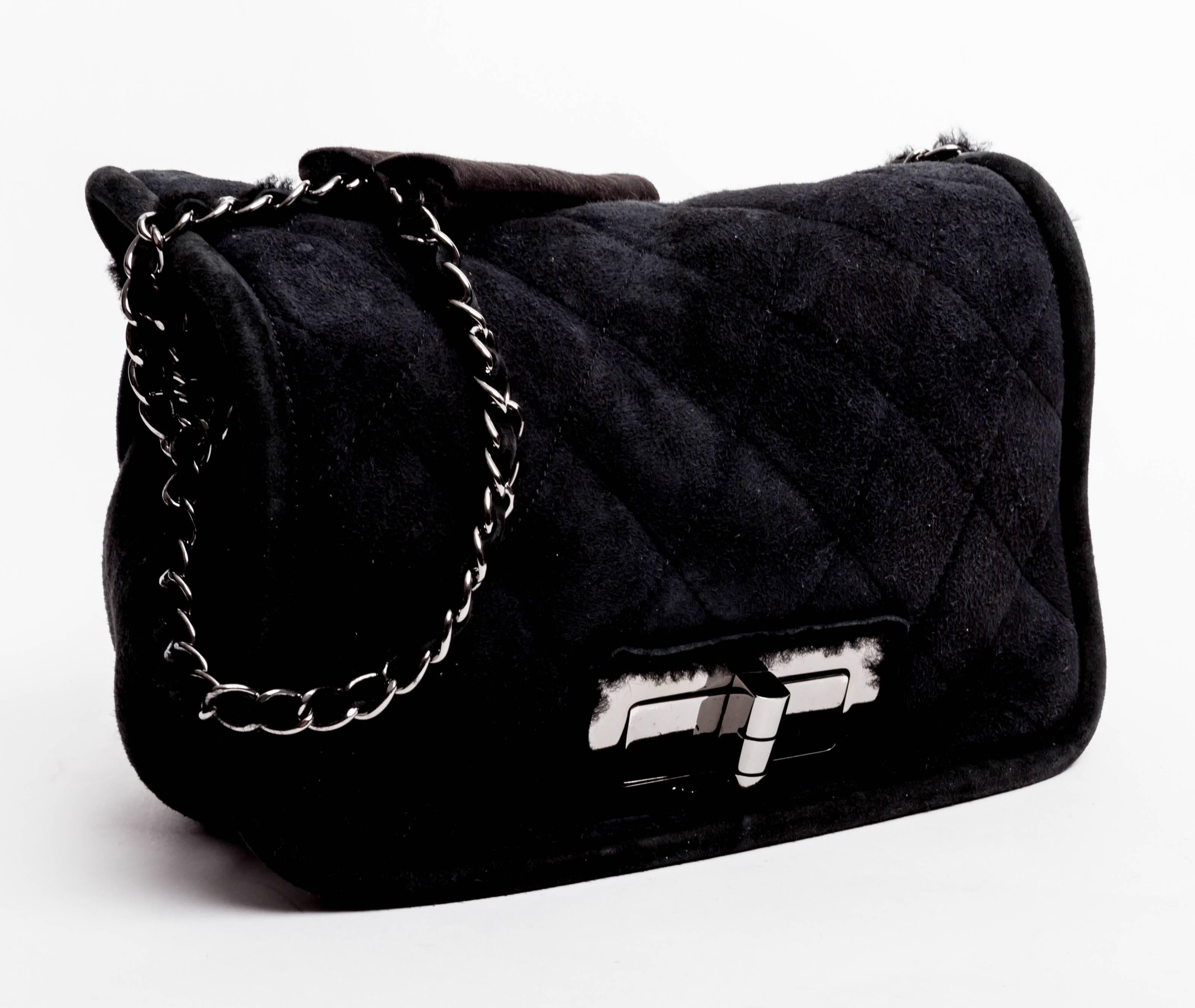 Chanel Black Shearling Shoulder Bag at 1stDibs | chanel shearling bag