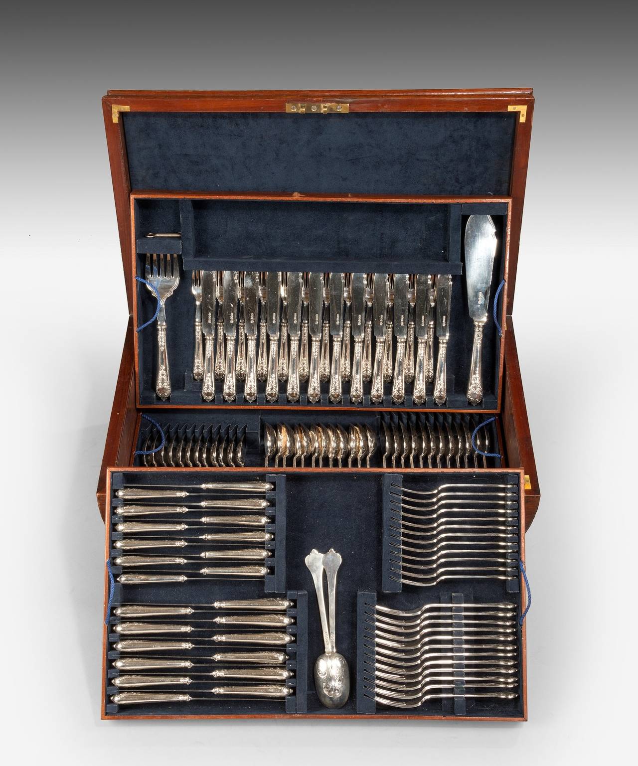 Silver canteen of cutlery at 1stDibs