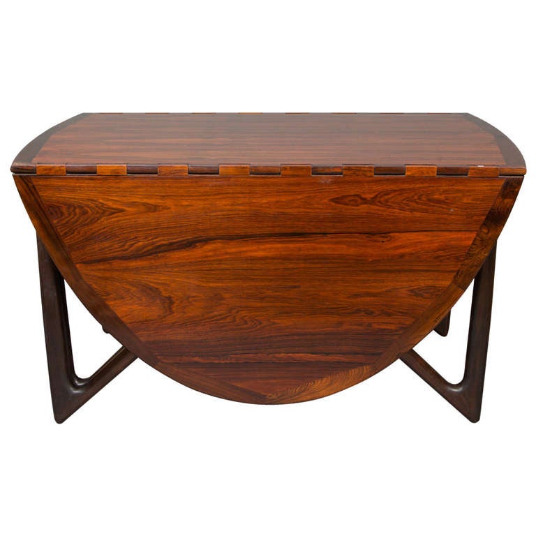 Rosewood Dining Table For Sale at 1stDibs