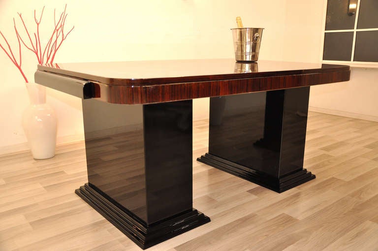 Art Deco Dining Table Made of Rosewood For Sale at 1stDibs