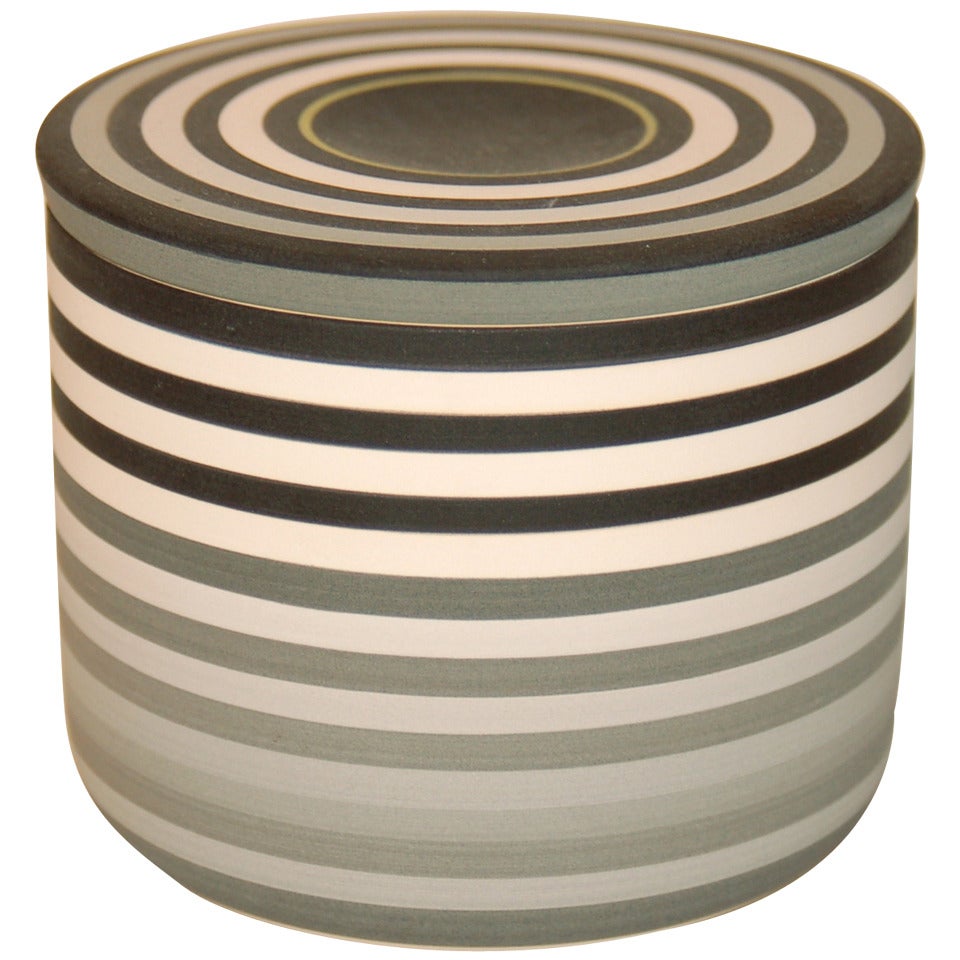 Op Art Porcelain by Jin Eui Kim at 1stDibs