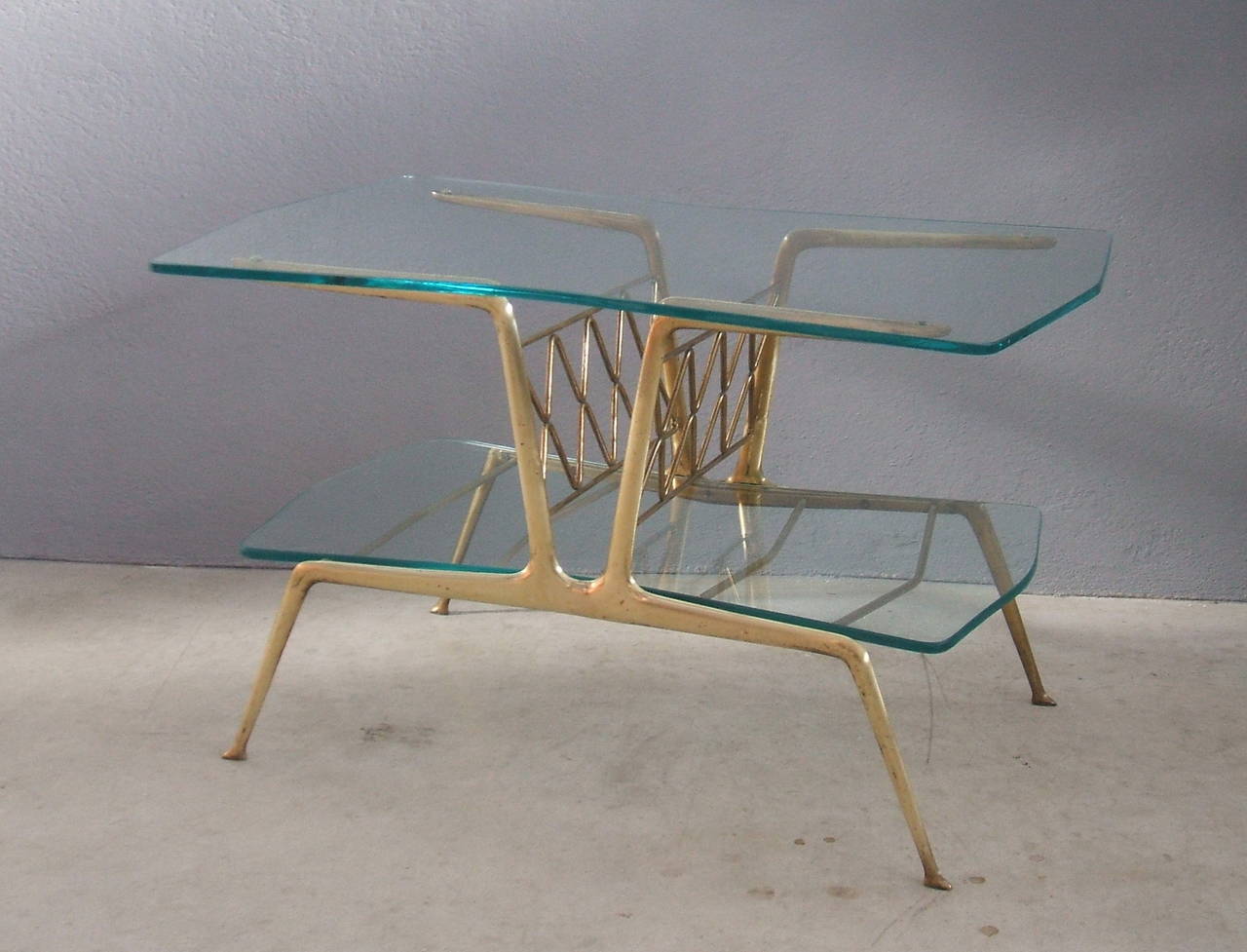 Gio Ponti Style Magazine Coffee Table with Magazine Rack at 1stDibs