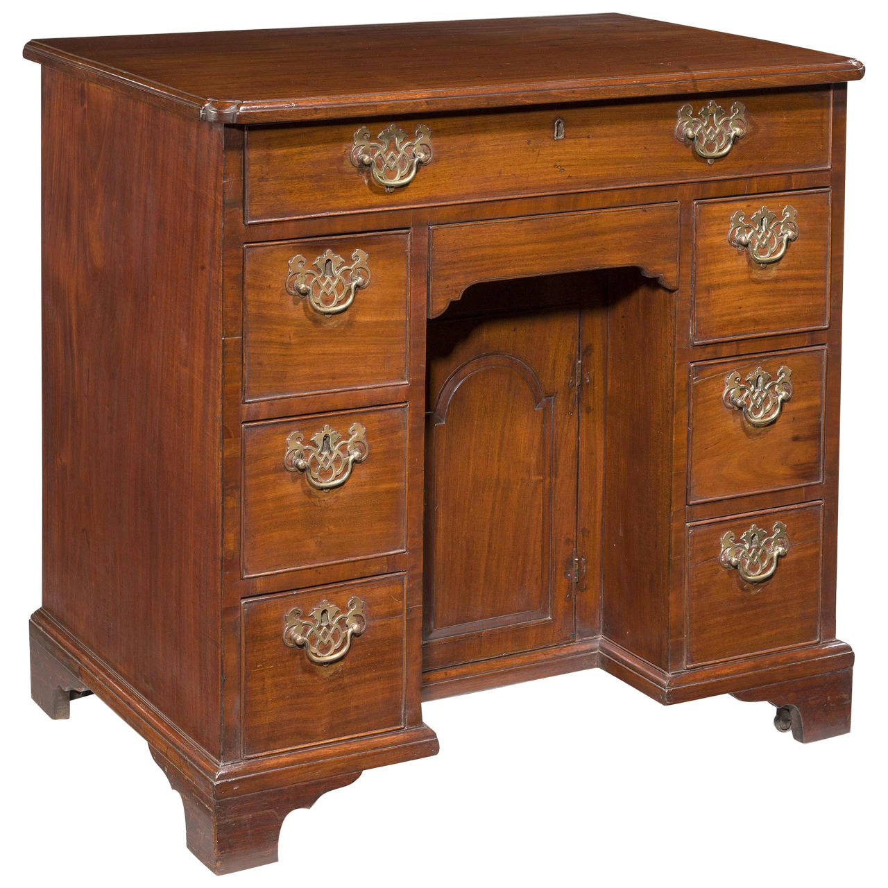Venetian Knee-Hole Desk with Cabriole Legs For Sale at 1stDibs
