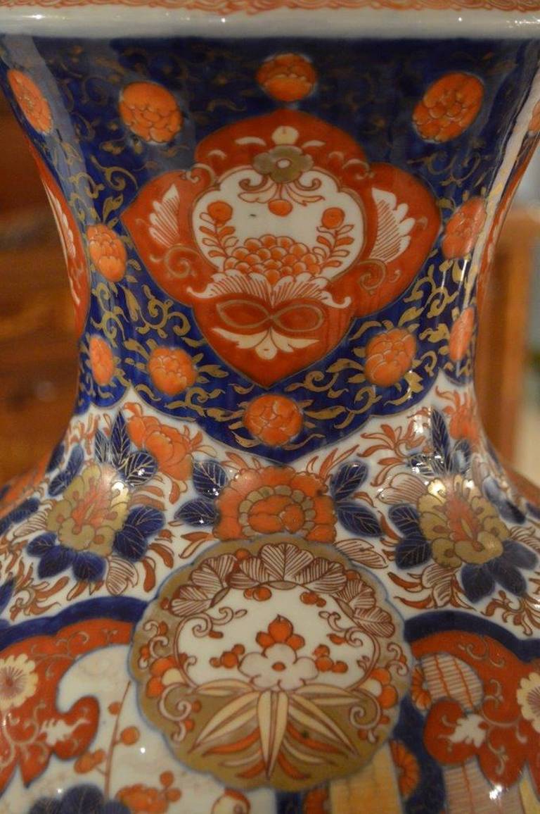 Large Japanese Imari Vase, Meiji Period at 1stDibs