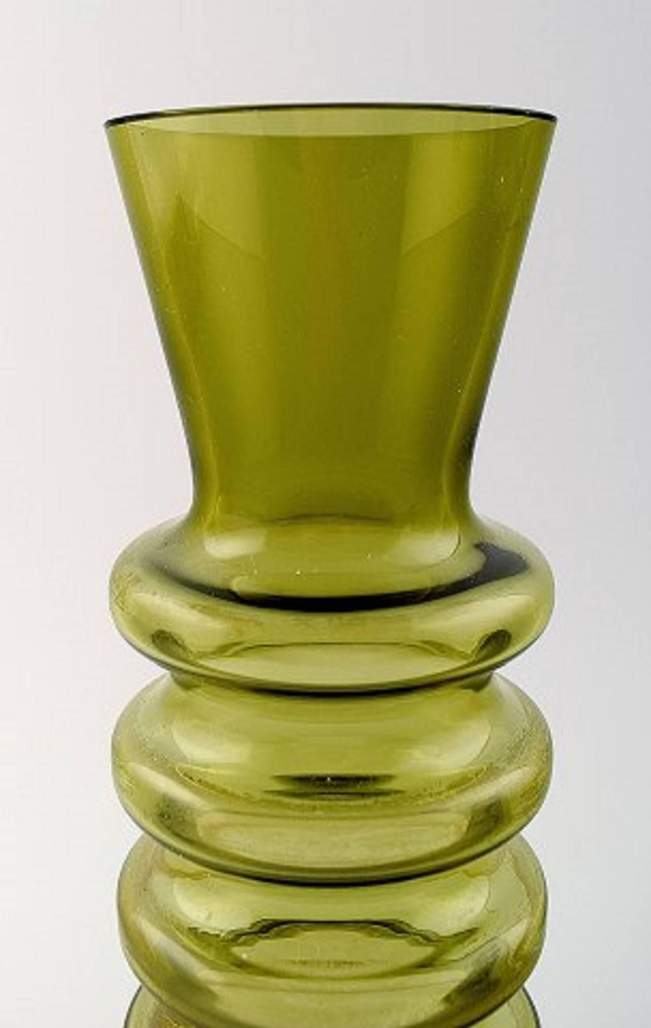 Nanny Still "Pagoda" for Riihimäen Lasi, Finnish Art Glass Vase at 1stDibs
