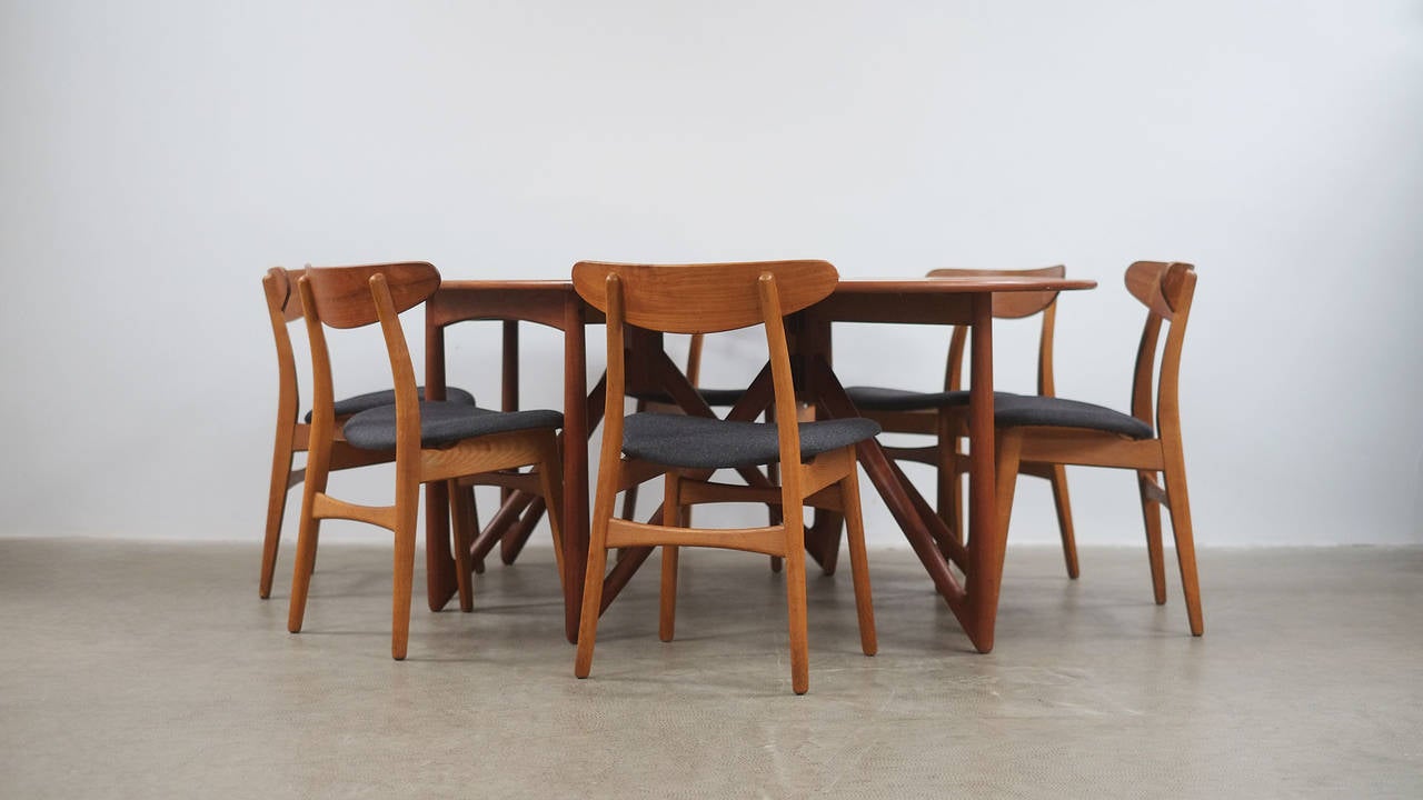 Hans Wegner CH30 Chairs at 1stDibs | hans wegner ch 30 chair, ch30-