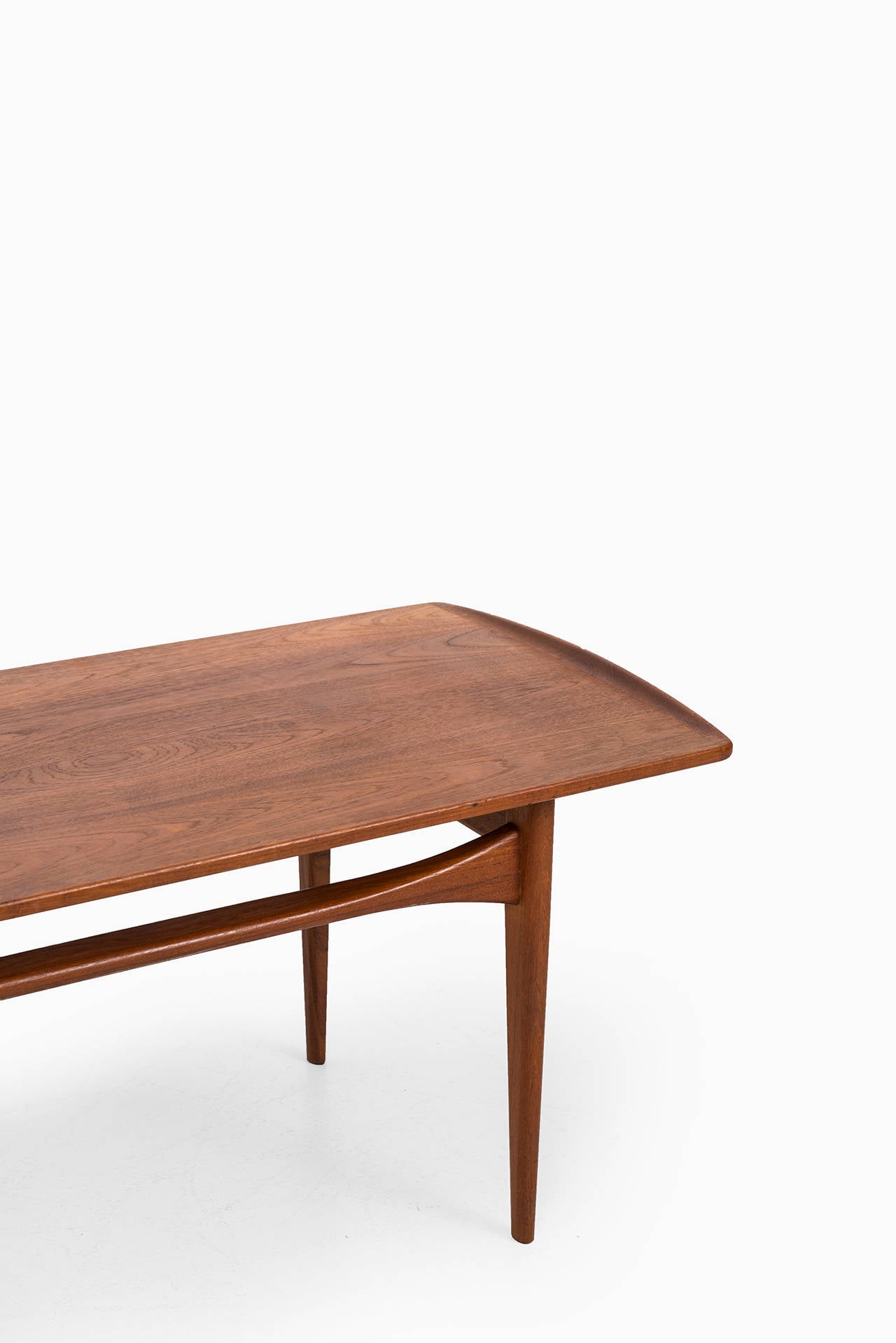 Tove and Edvard Kindt-Larsen Coffee Table, Model FD-503 at 1stDibs ...