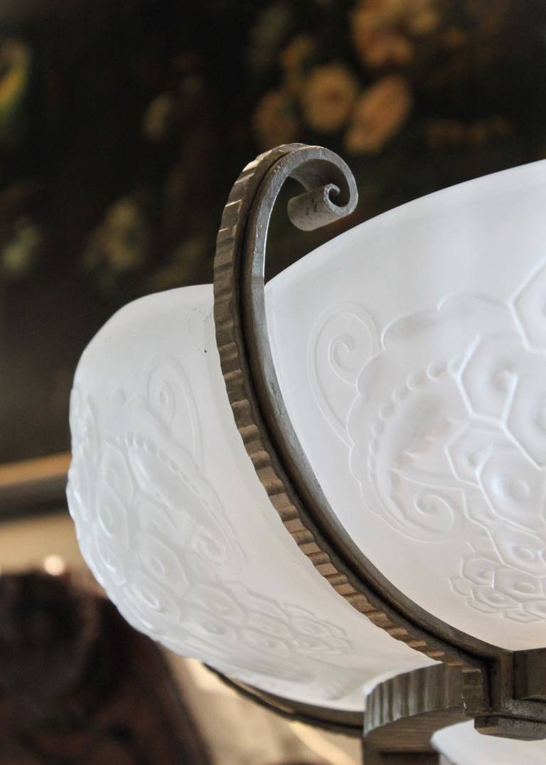 Art Deco Bowl Fixture by Muller Frères, Signed For Sale at 1stDibs