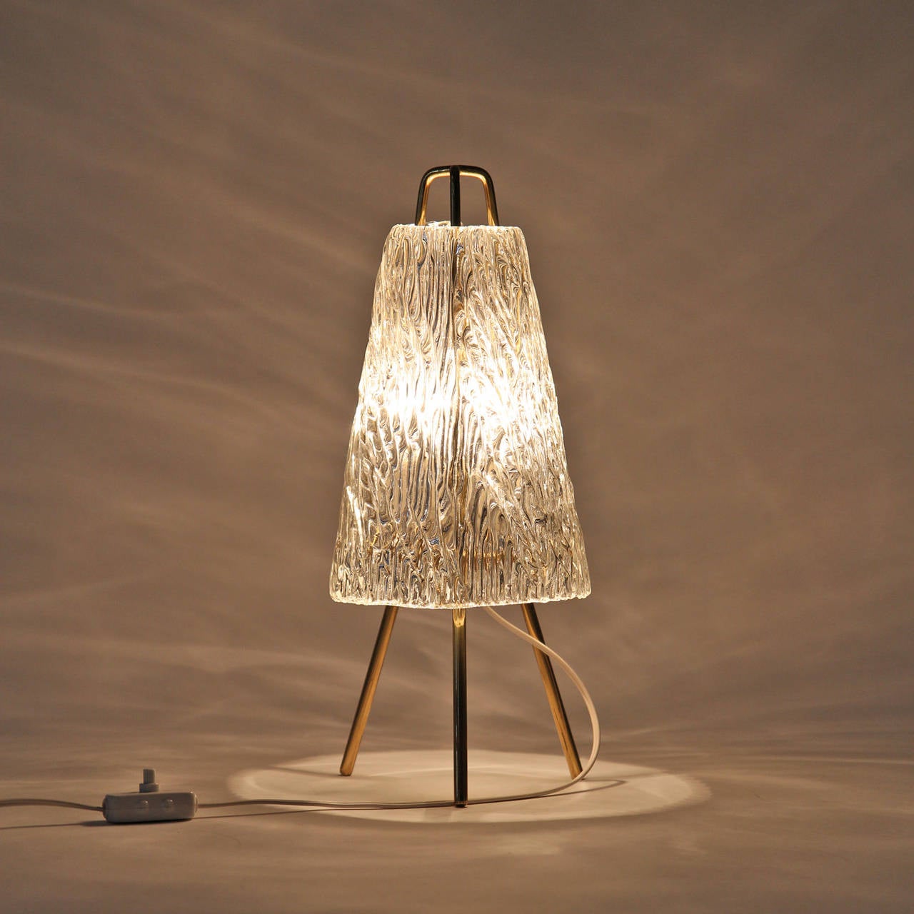 Modernist J.T. Kalmar Textured Glass and Brass Table Lamp at 1stDibs
