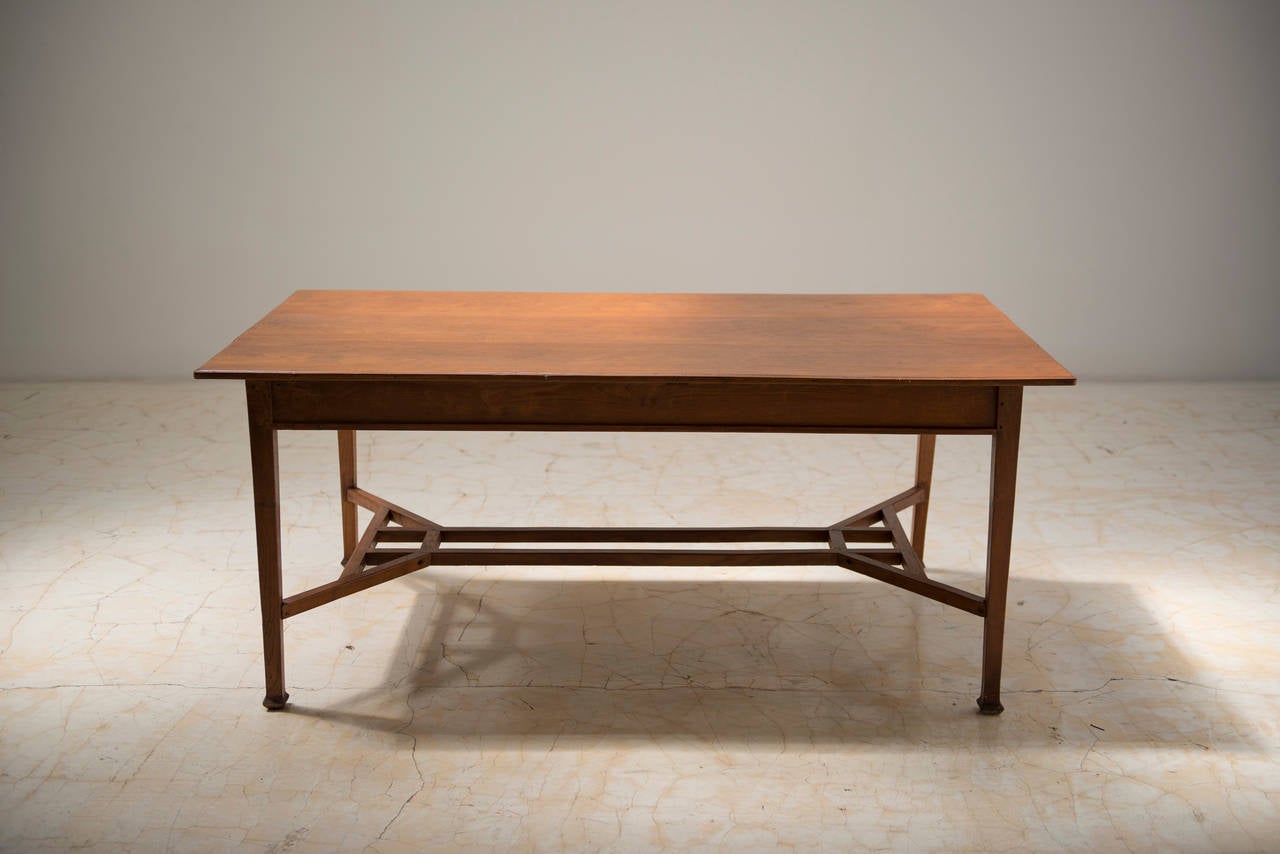 Colonial Dining Table For Sale at 1stDibs